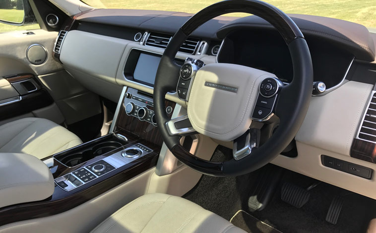Land Rover Range Rover test drive and review - Carjourno