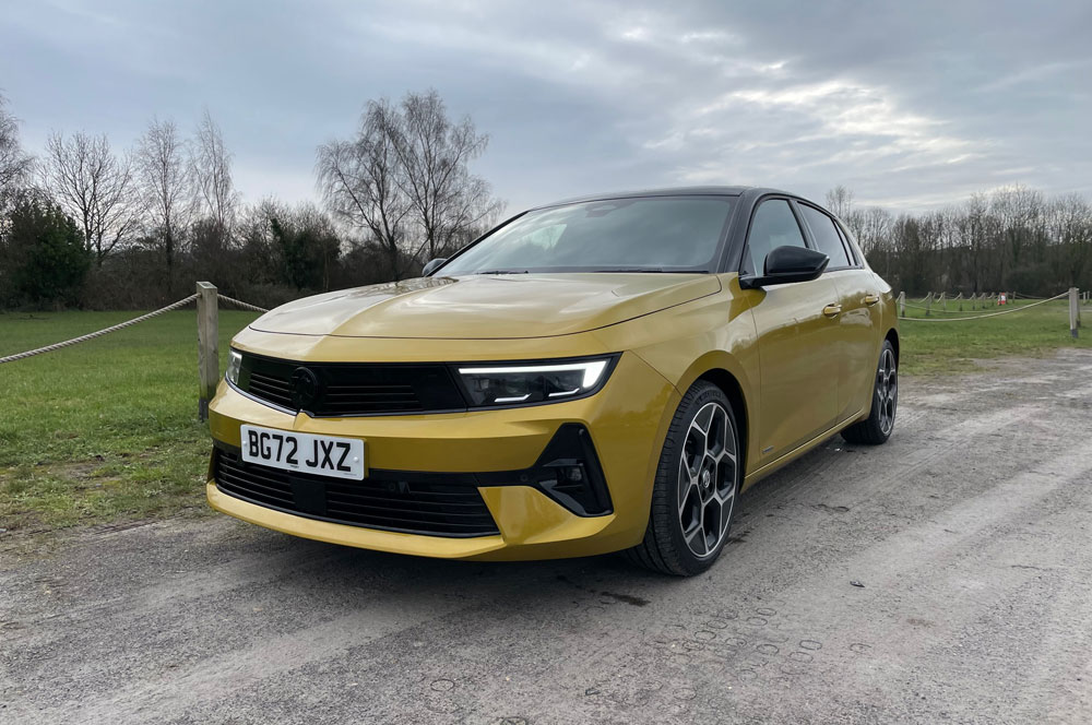 The Vauxhall Astra test drive and review - Carjourno