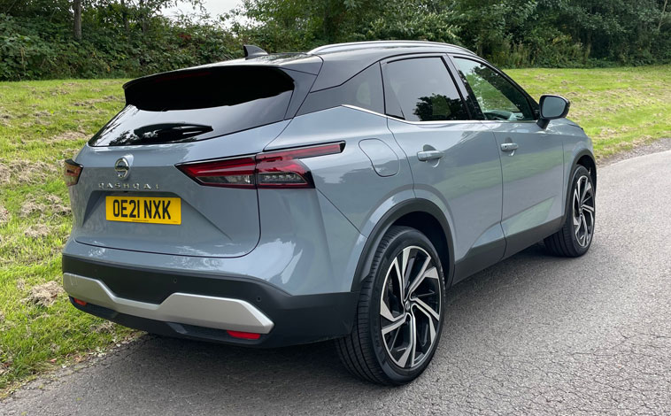 Latest Nissan Qashqai test drive and review - Carjourno